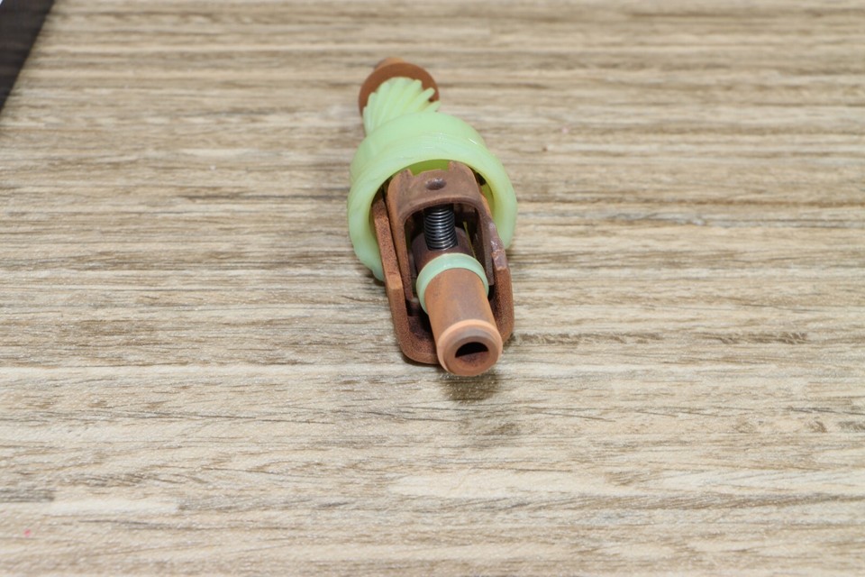 NOS GM 8655962 Chevy GM 2004R 200-4R 200R4 Transmission Governor Drive ...