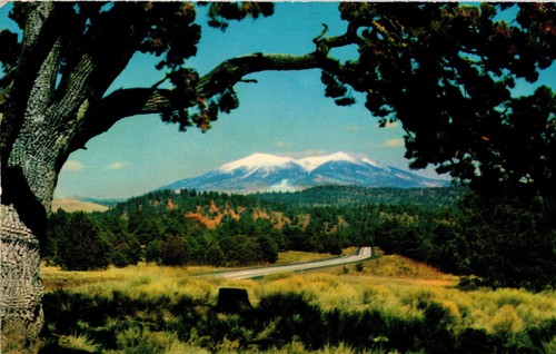 AZ Interstate Highway 40 Crossing Arizona San Francisco Mountain Peaks ...