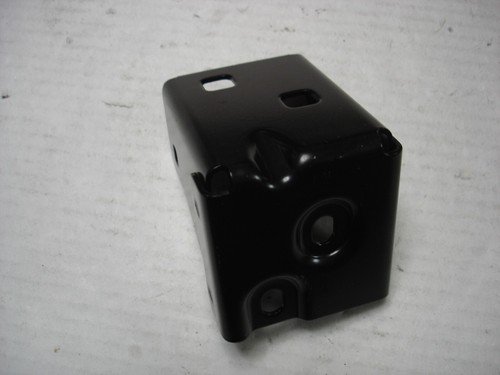 MERCEDES-BENZ A 2056261300 UPPER TIE BAR ATTACHMENT ANGLE BRACKET LEFT ...