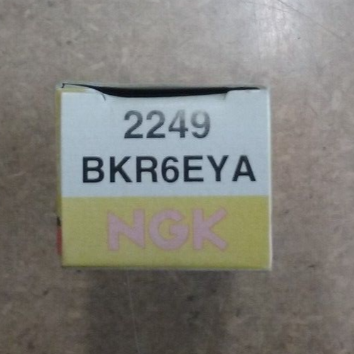 BKR6EYA - NGK Spark Plug Set of 4 fits Toyota Hilux 2.7L 1997 - 2005 ...