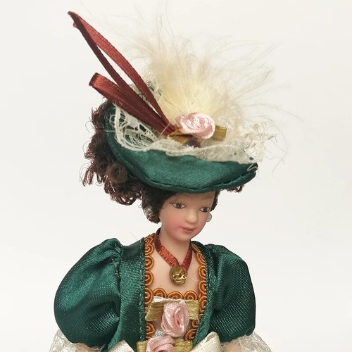 1:12 Scale Dollhouse Miniature Victorian Porcelain Dolls Royal Princess ...