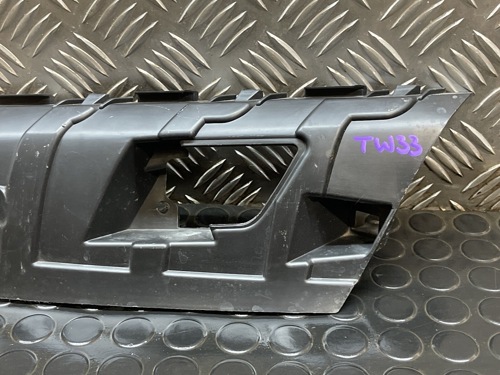 GENUINE AUDI Q5 2017-ON FRONT BUMPER LH BRACKET 80A807095A | eBay