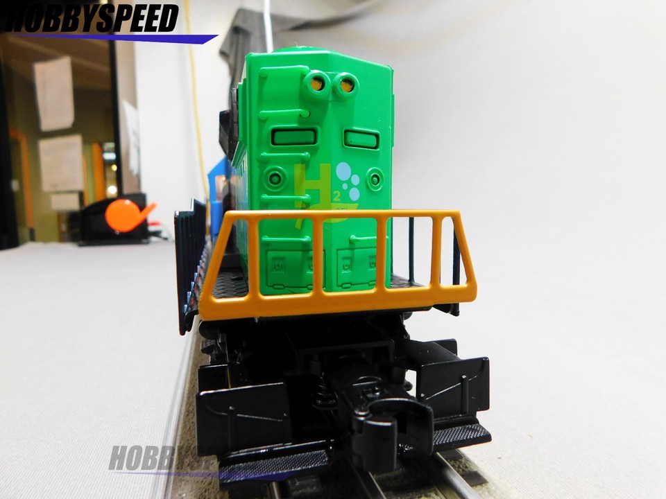 LIONEL CSX GP38 #2100 LIONCHIEF 2.0 DIESEL LOCOMOTIVE ENGINE O GAUGE ...