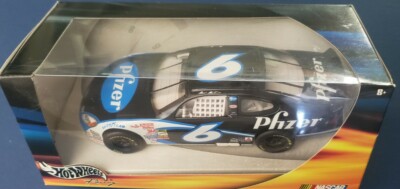 2000 MARK MARTIN 1:24 PFIZER #6 DIECAST CUP CAR HOT WHEELS RACING NEW ...