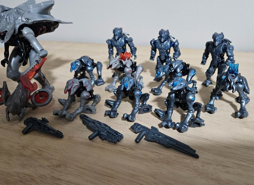 Mega Construx Halo Minifigures - Lot of Prometheans knight, soldier ...