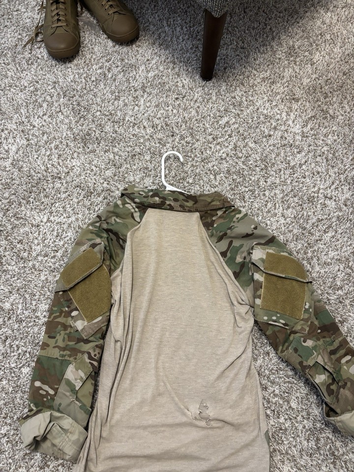 Crye Precision AOR2 G3 Combat Shirt Medium Regular Has Hole In The Back ...