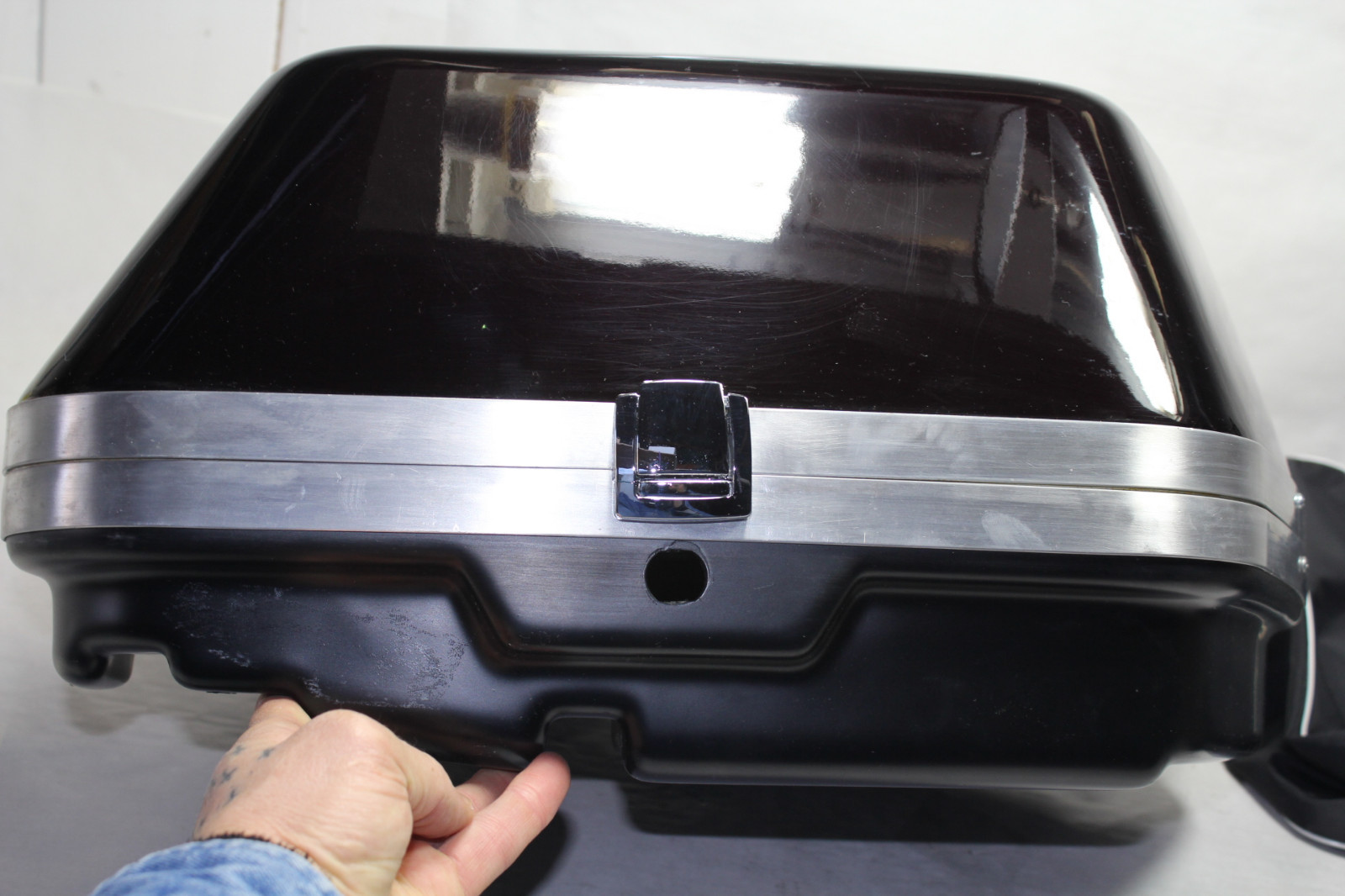 Harley FXR right side saddlebag NOS Sport Glide FXRD FXRT 90565-87 WOW ...