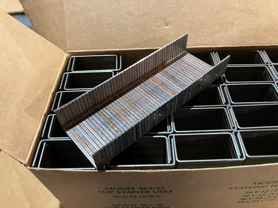 2 boxes of 2500 Kihlberg Large carton closing Coppered Staples 561/15 5 ...