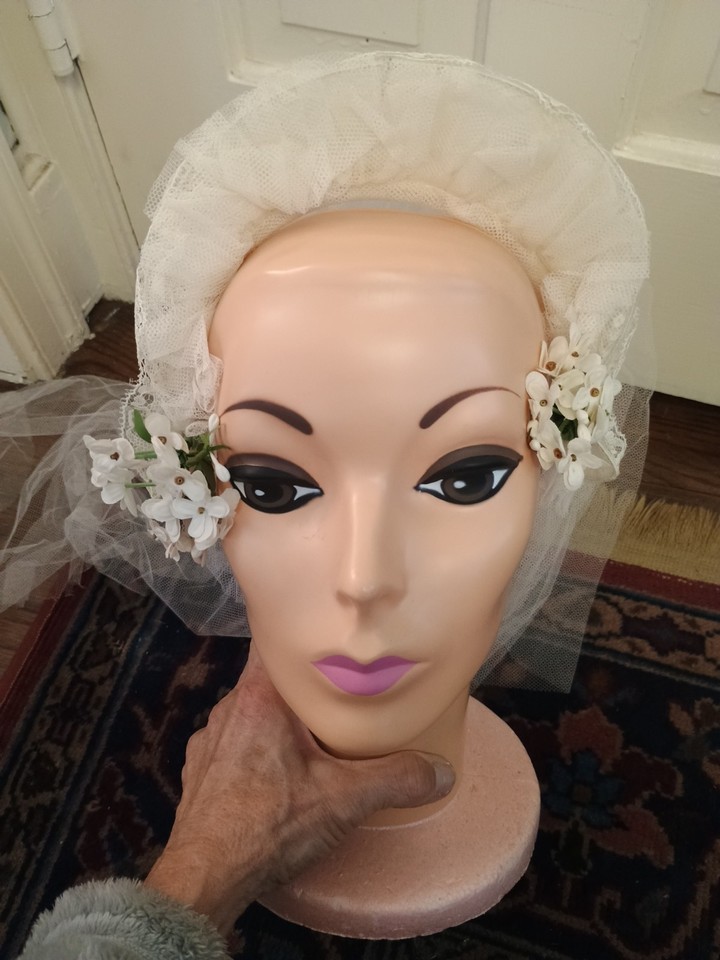 Antique French Net Lace Bridal Headpiece White Flowers Leaves Snood ...
