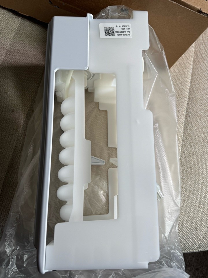 New OEM Samsung DA97-07603B Freezer Ice Maker Assembly Genuine ...