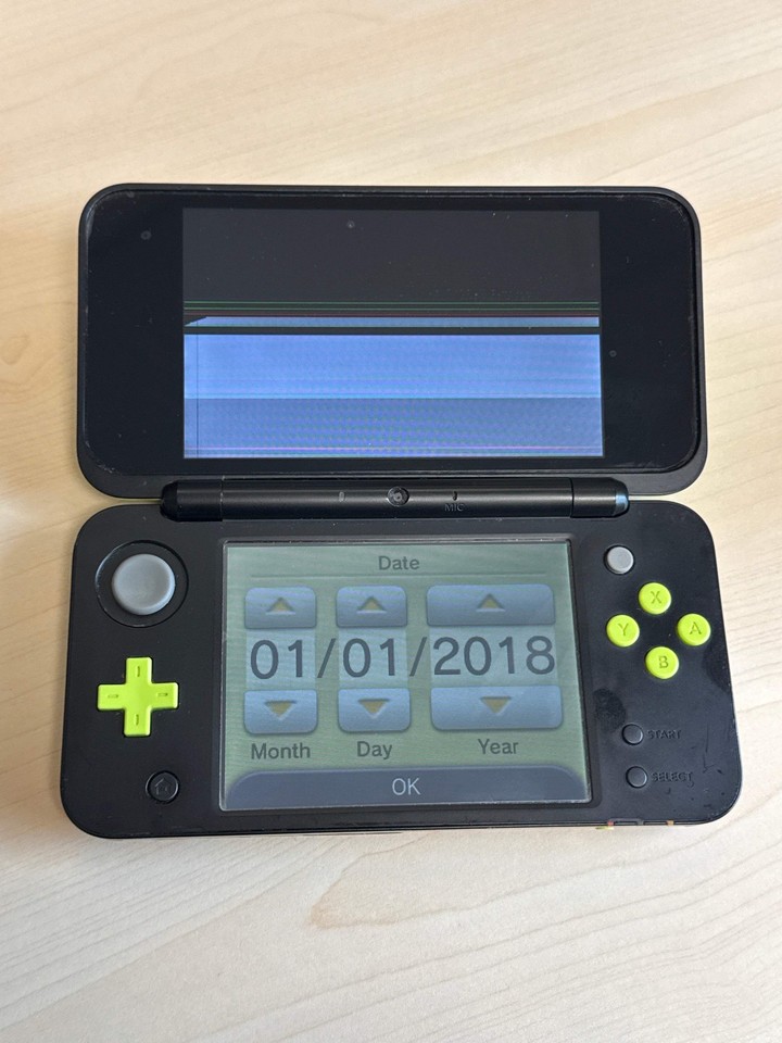 Nintendo New 2DS XL Black lime Handheld Video Game Console - Bad Top ...