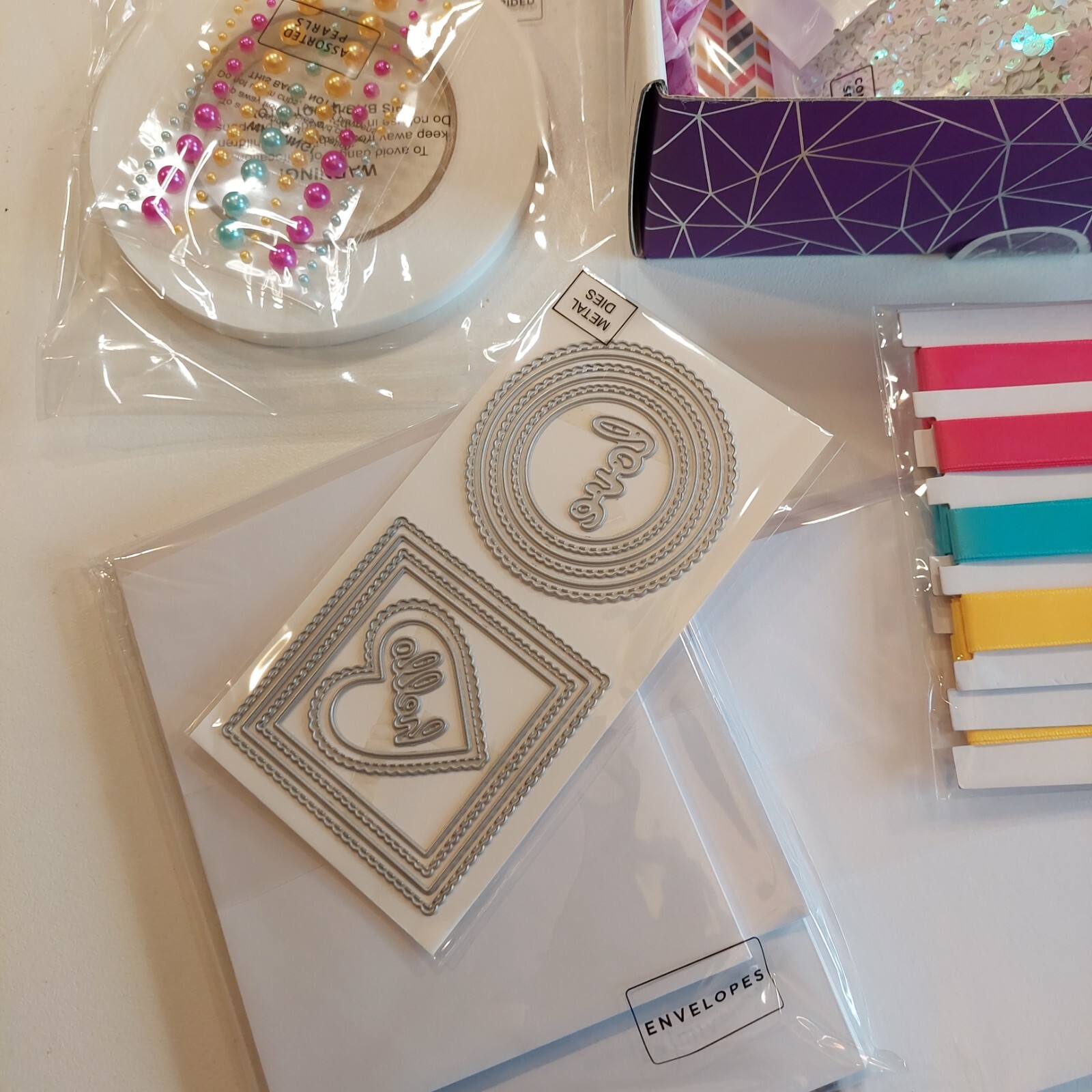 Crafters Companion Shaker Card Craft Kit, Over 225 Elements, makes 18 ...