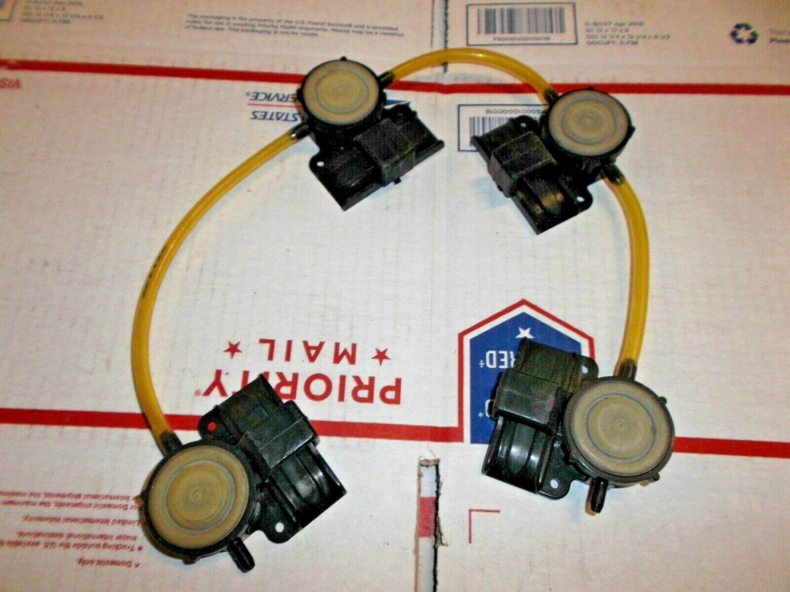 Bushman Accumulating Conveyor Track Air Actuator Pucks FKI Buschman ...