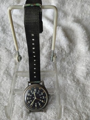 Vietnam June 1969 Vietnam Military Field Men's Wristwatch with band ...