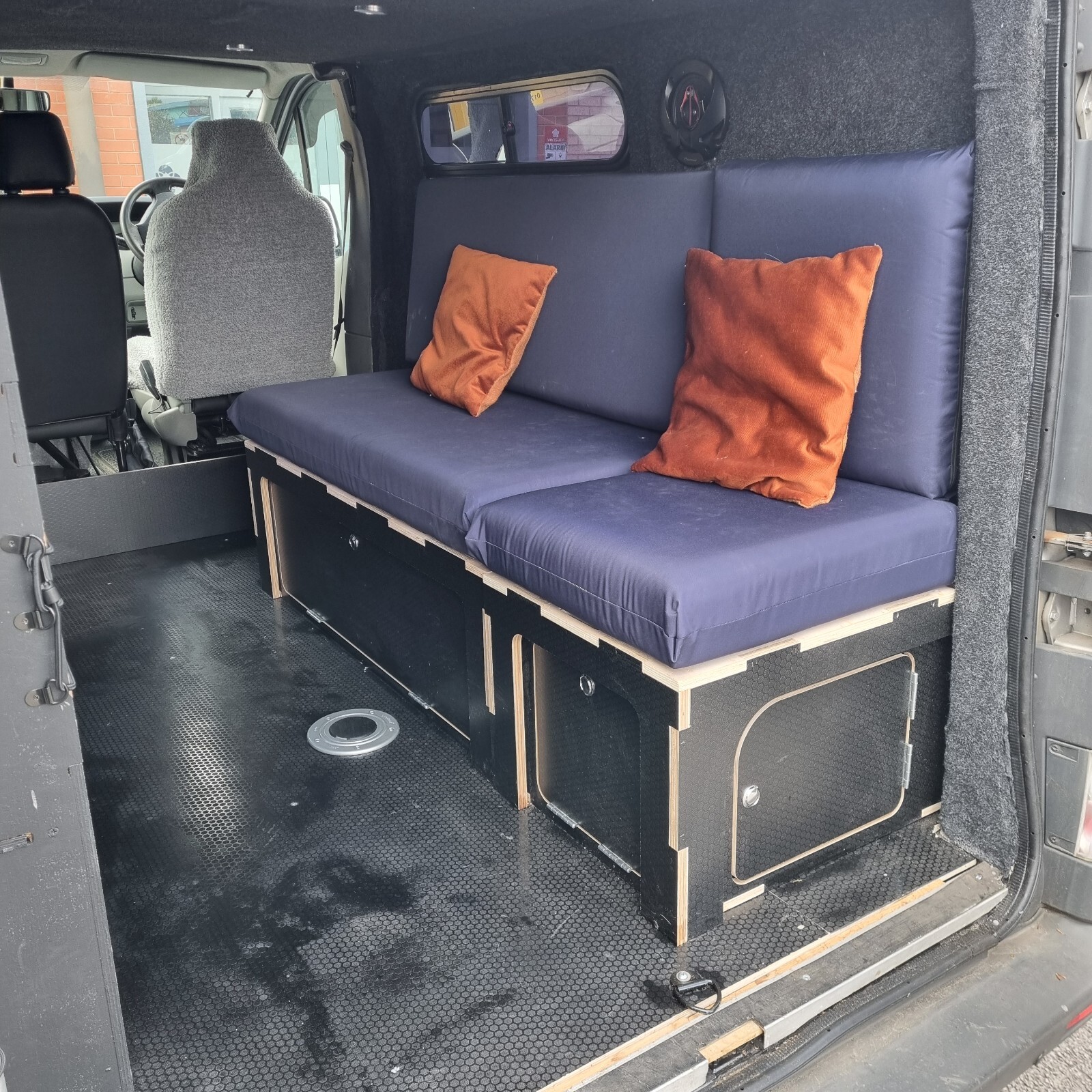 L-Shaped Pull-Out Campervan Bed - Flat Packed - Hex Board Finish with ...