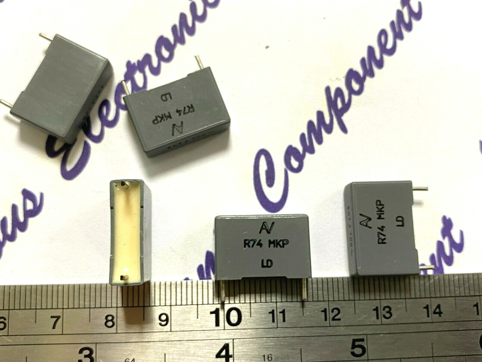 21pcs - ARCOTRONICS 4700P (4700pF 4.7nF) 700Vac 5% R74 MKP pitch:15mm ...