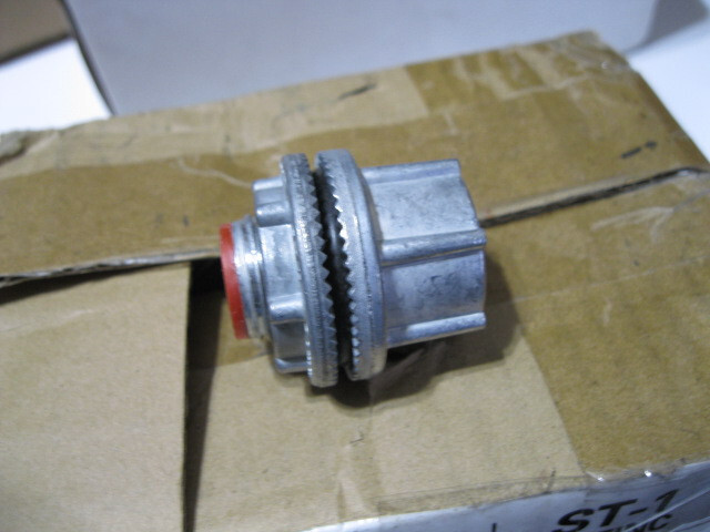 MYERS ST-1 SCRU-TITE 1/2" NPT BASIC HUB CONNECTOR Nos Surplus 2 Pieces ...