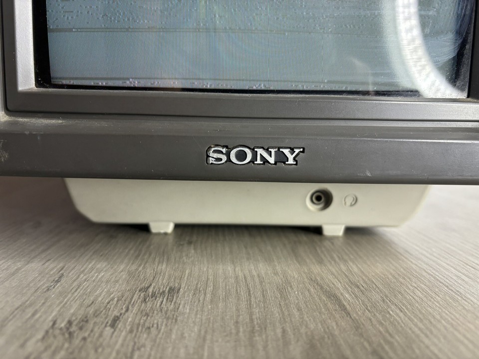 VTG Sony Trinitron EVM-8010R Color Video Monitor CRT Video8 Combo With ...