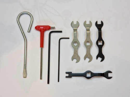 8 Piece Meccano Tool Kit With Spanners, Allen Keys & Screwdriver | eBay UK