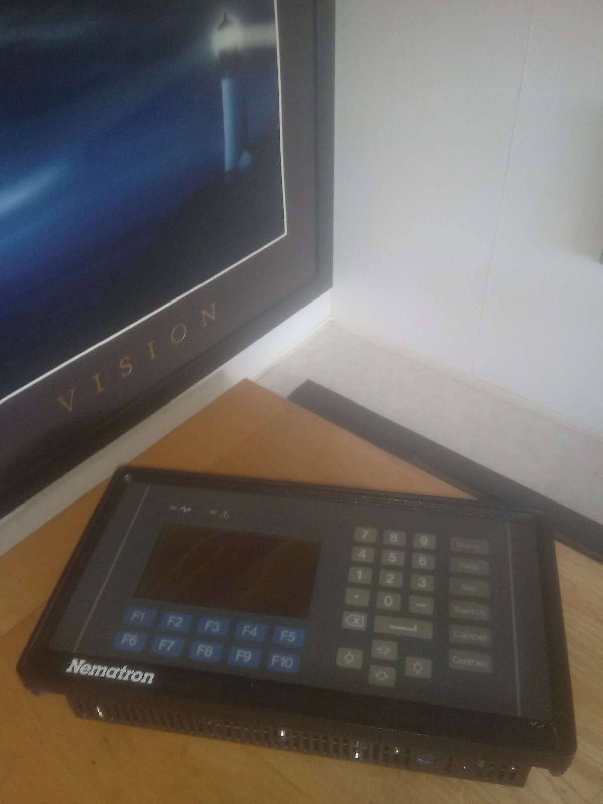 NEMATRON IWS-200 GRAPHICS LCD, 64K, 34-KEYS REV. C BIOS/FMW. 1.3 / HMI ...