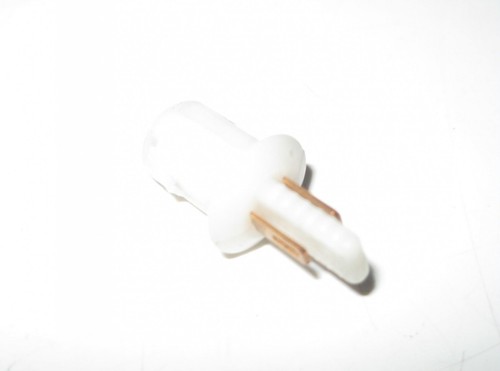 Mercedes Cruscotto Lampadina Supporto Presa P4 A0005453319 Nuovo ...