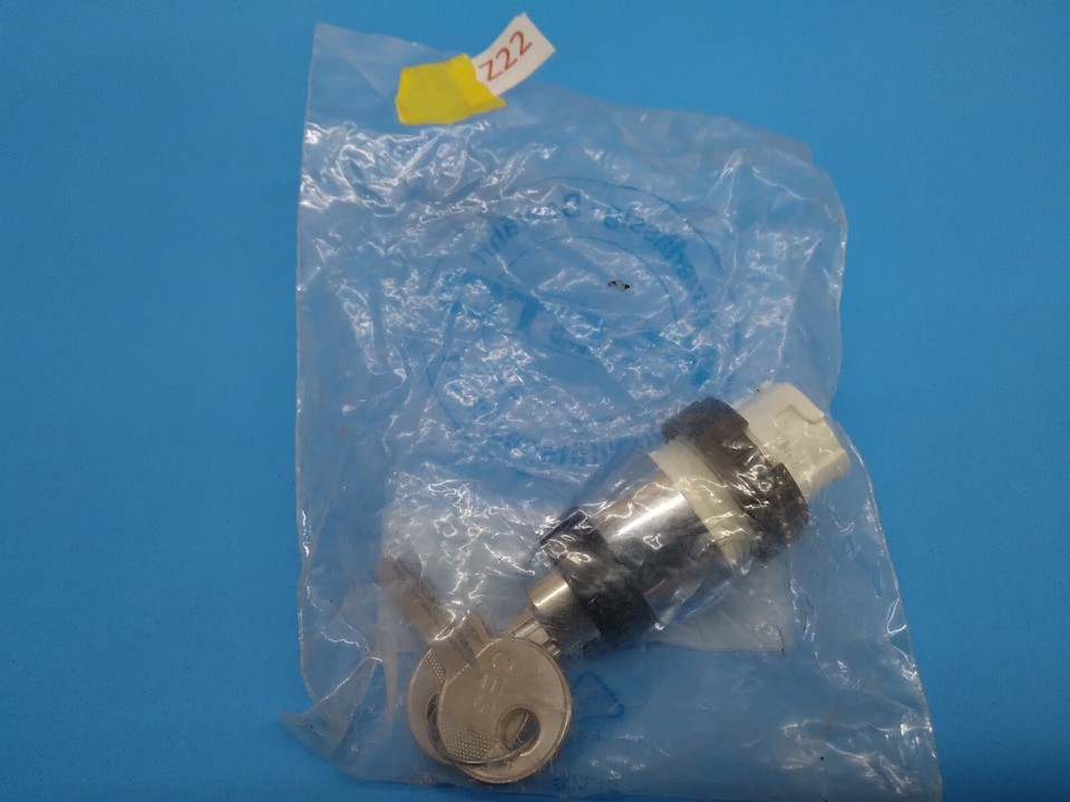ONE NEW FESTO PUSH BUTTON ACTUATOR/SELECTOR SWITCH WITH KEYS 9303 | eBay