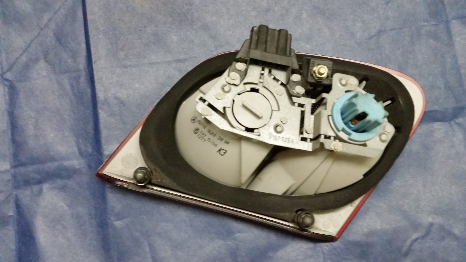 Mercedes W210 96-99 Right Passenger Trunk Lid Inner Tail Light Back Up ...