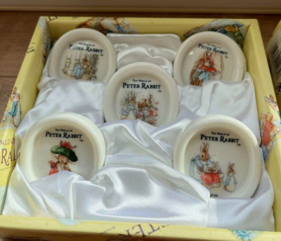 Peter Rabbit Spoon rests 5 piece set Pottery Asahi | eBay