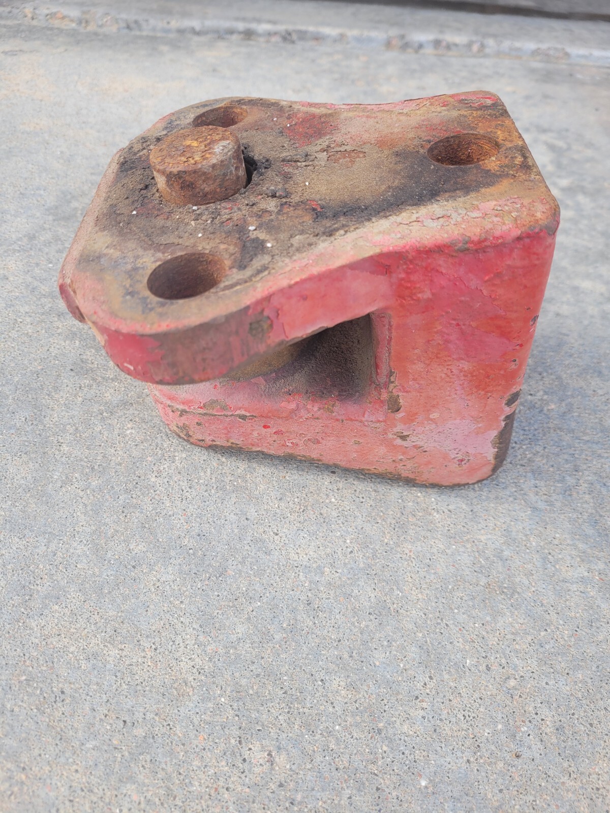 Farmall M tractor IH drawbar tongue hitch anchor bracket to housing | eBay