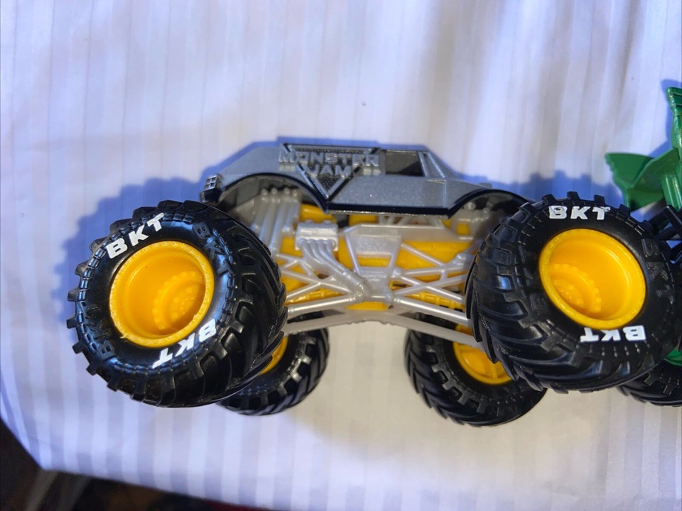 Lot Of 2 Monster Jam Dragon BKT AND Monster Jam Diecast Trucks | eBay