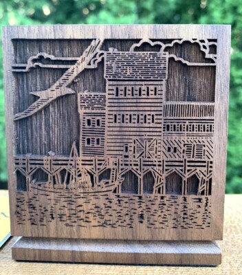 Lasercraft Wood Pencil Holder Laser Engraved Walnut Seascape Design NEW ...