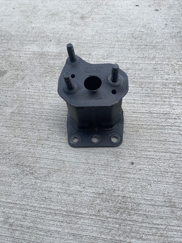 OEM GENUINE TUNDRA SEQUOIA RIGHT FRONT BUMPER REINFORCEMENT BRACKET ...