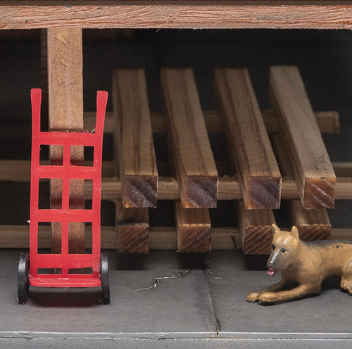 O Scale Lumber Yard Building with Sliding Doors Prelit LED w/ Figures ...