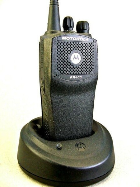 Motorola PR400 IS VHF 16 Channels and No Display - AAH65KDC9AA2AN for ...