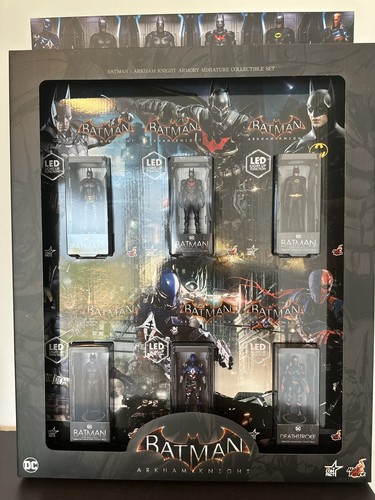 Hot Toys Miniature VGMC015 Batman Arkham Knight Armory Collectible 6 ...