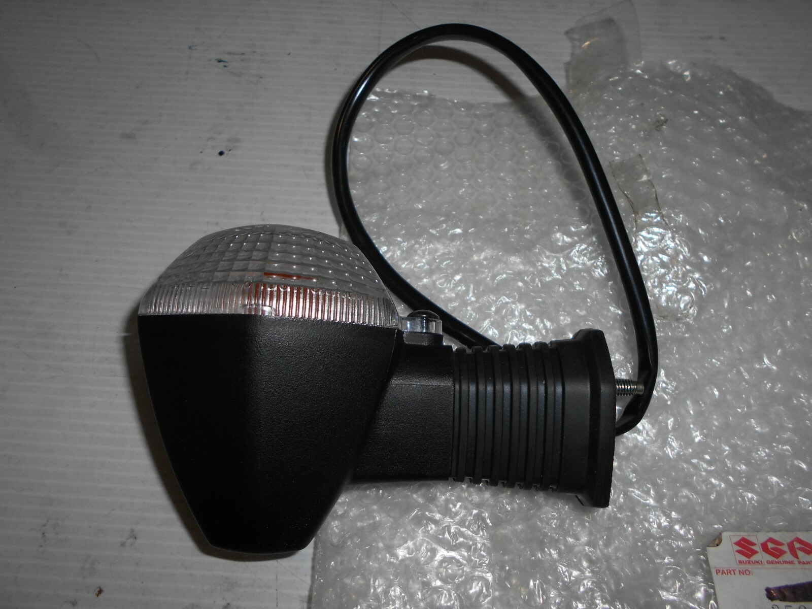 GENUINE SUZUKI PARTS REAR LEFT BLINKER GSF1200 GSX650 SV650 35604-29FB0 ...