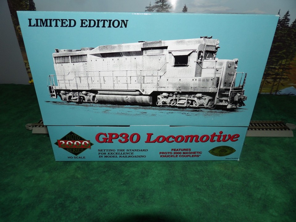 HO Scale , Proto 2000, Santa Fe ,GP30 Diesel Engine , DCC READY | eBay