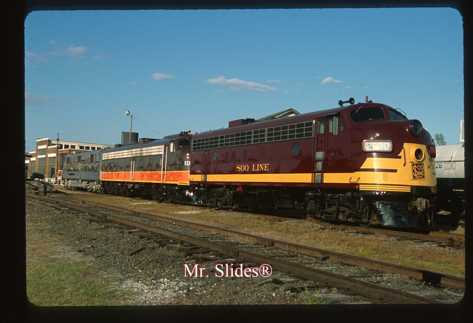 Original Slide Spencer Streamliners: SOO Line Clean Paint FP7A 2500 ...