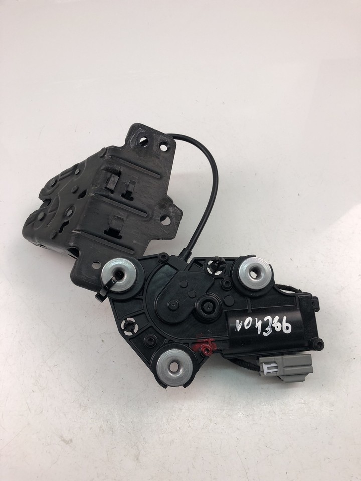 NO4366 VOLVO XC90 2016+ Tailgate Boot Lock 32149889 | eBay