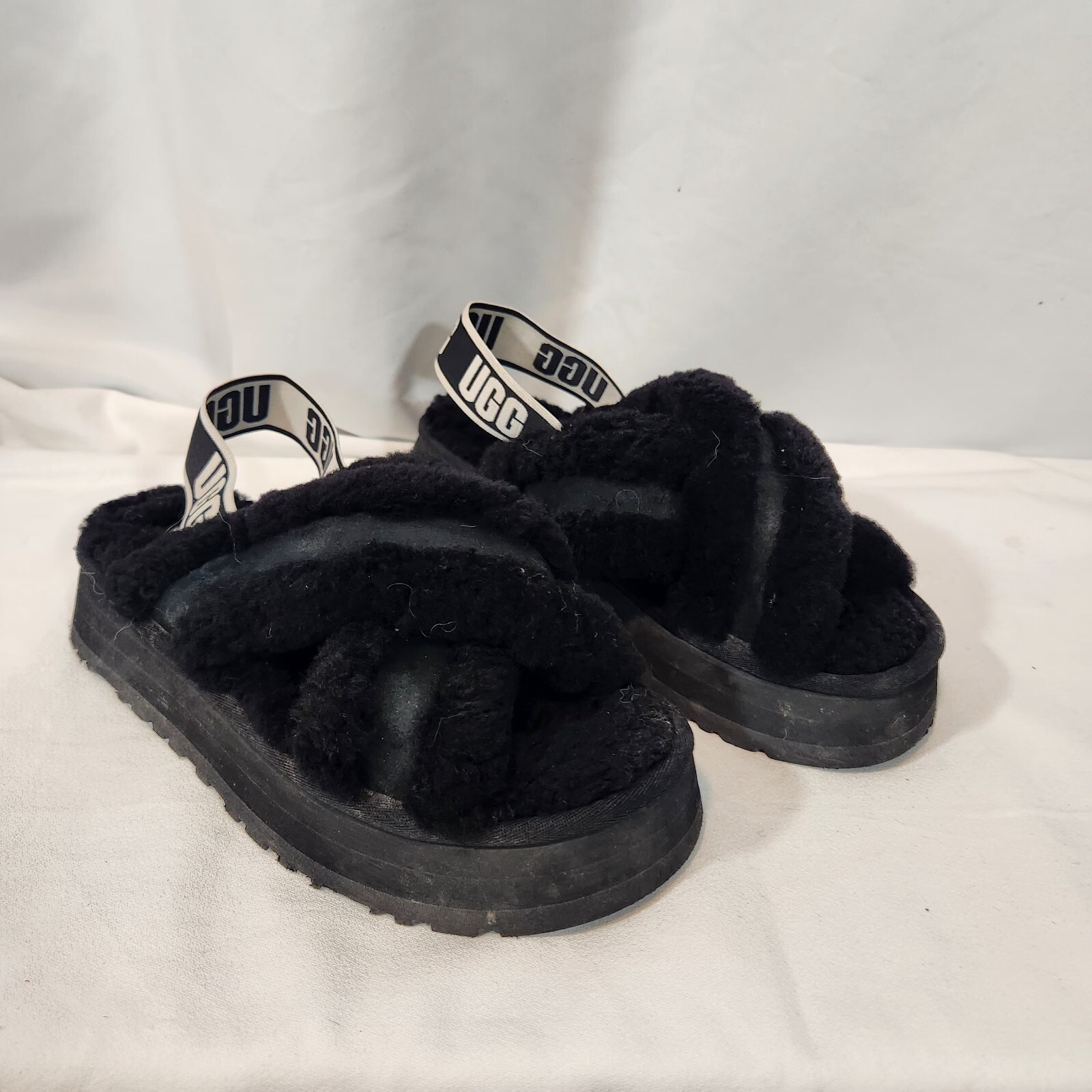 UGG BLACK DISCO CROSS SHEEPSKIN FLUFF SLIDE PLATFORM … - Gem