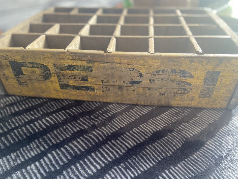 Vintage Pepsi Cola Soda Pop Bottle Brown Wood Divided Crate Box Carrier ...