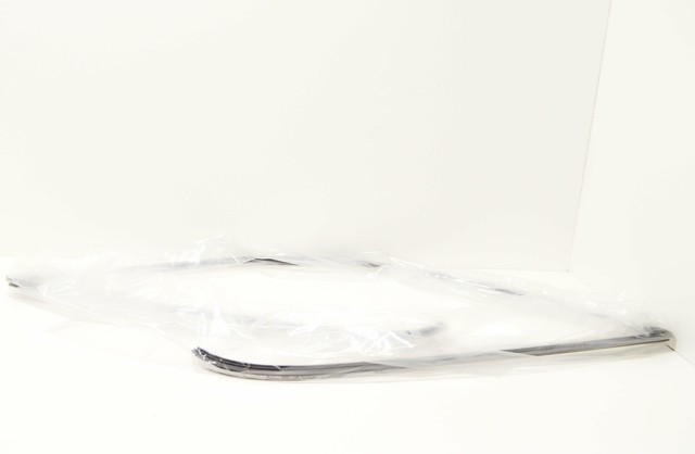 BMW 5 E60 Rear Upper Windscreen Seal 51317027916 7027916 OEM for sale ...