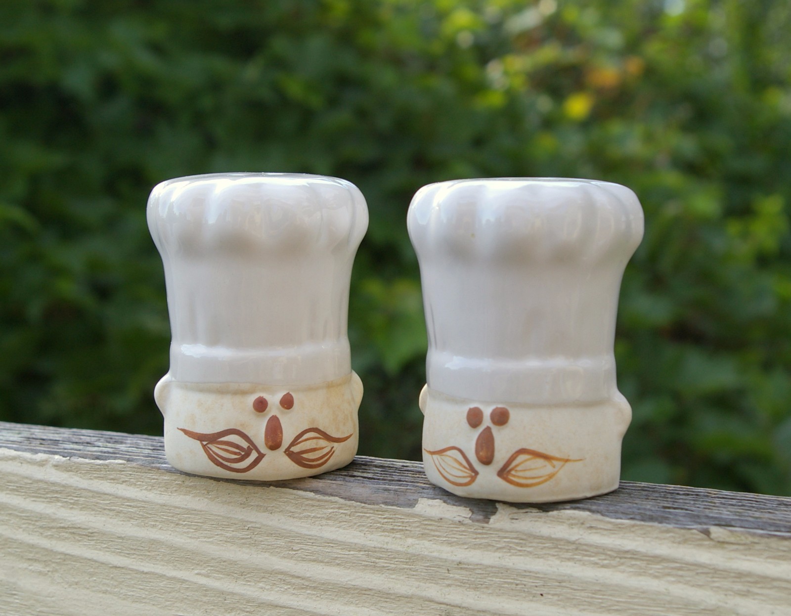 Retro Mustache Chef Hat Salt & Pepper Shaker Set With Stoppers | eBay