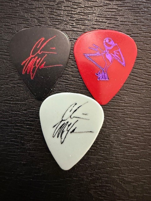 SAIGON KICK #1/ EARLY 1990'S /PICK LOT OF (3) AUTHENTIC TOUR GUITAR ...