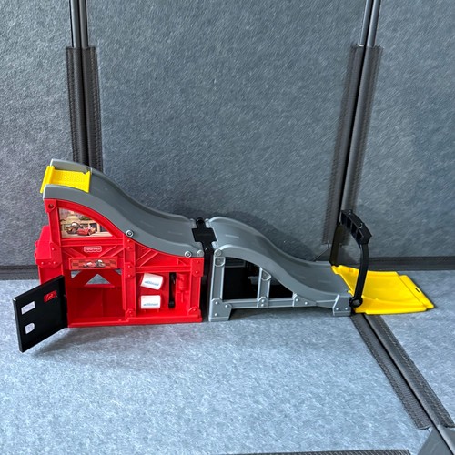 Fisher Price Wheelies Disney Pixar Cars 2 Carry Case Race Track Working ...