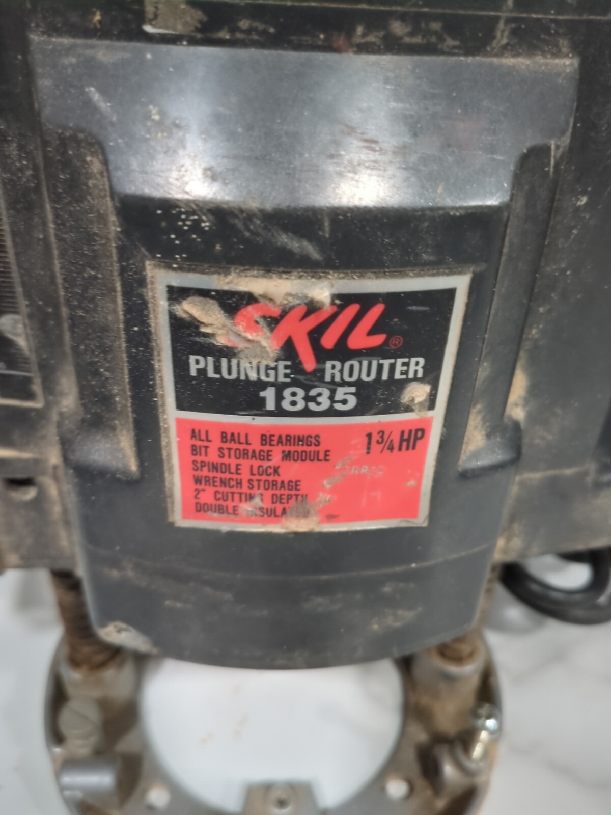 Skil Classic Series 1-3/4 HP Plunge Router Model 1835 TYPE 1 ROUTER ...