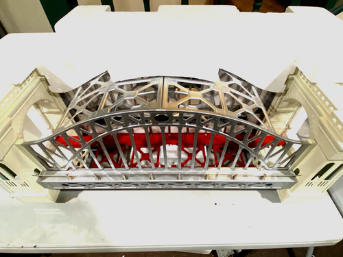 MTH 10-1016 O Gauge Tinplate Traditions Silver and Red HELL GATE BRIDGE ...