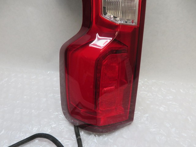 2019 Chevrolet Silverado LH Driver OEM LED Tail Light Lamp 84678149 for ...
