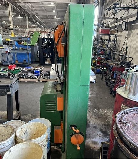36" x 10" DOALL "V36 CONTOUR" VERTICAL BAND SAW - TILT TABLE - 1.5 HP ...