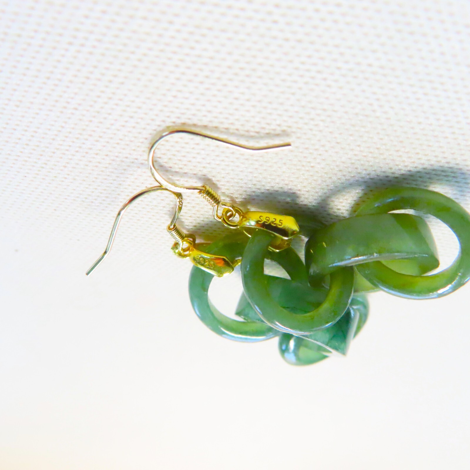 Chinese Carved Green Jadeite Jade Devil's Work Interlocking Circles ...